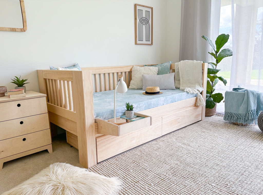 Scandi Daybed PINE – Magic of wood NZ