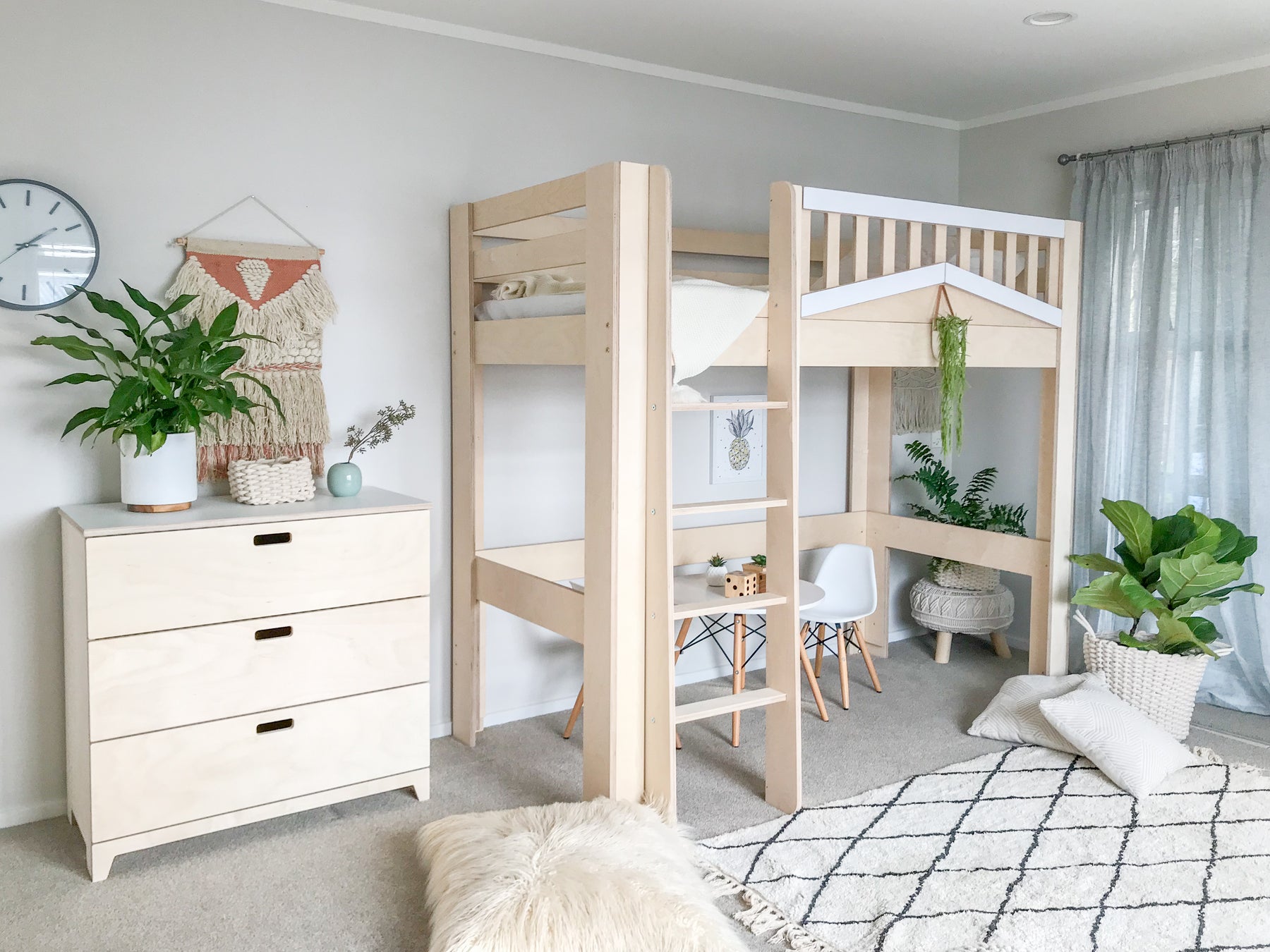 Cozy Loft bed – Magic of wood NZ
