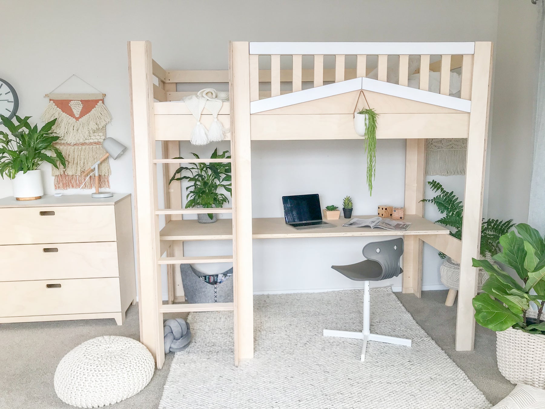 Loft beds with desks PLY – Magic of wood NZ