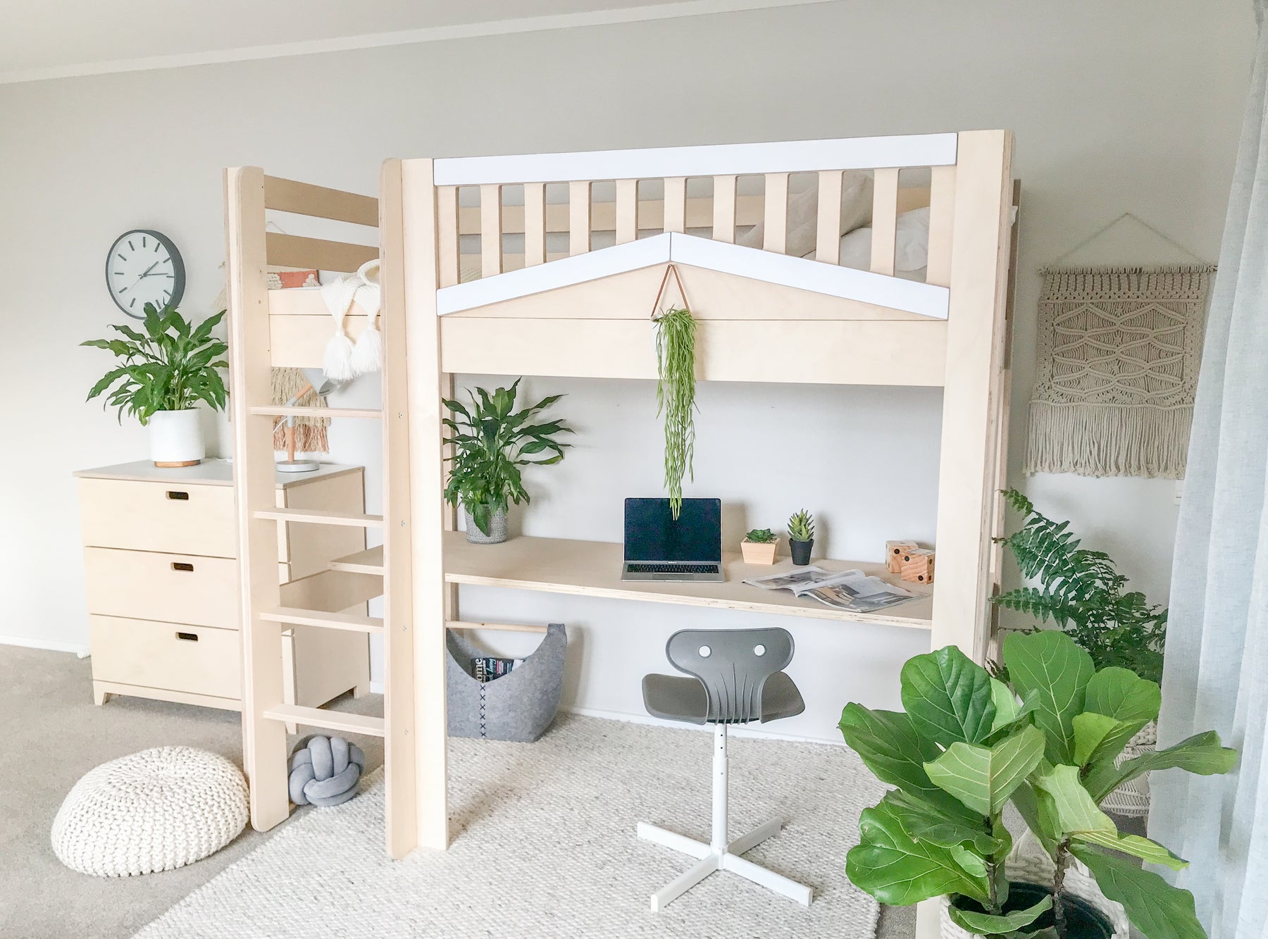 Loft beds with desks PLY – Magic of wood NZ