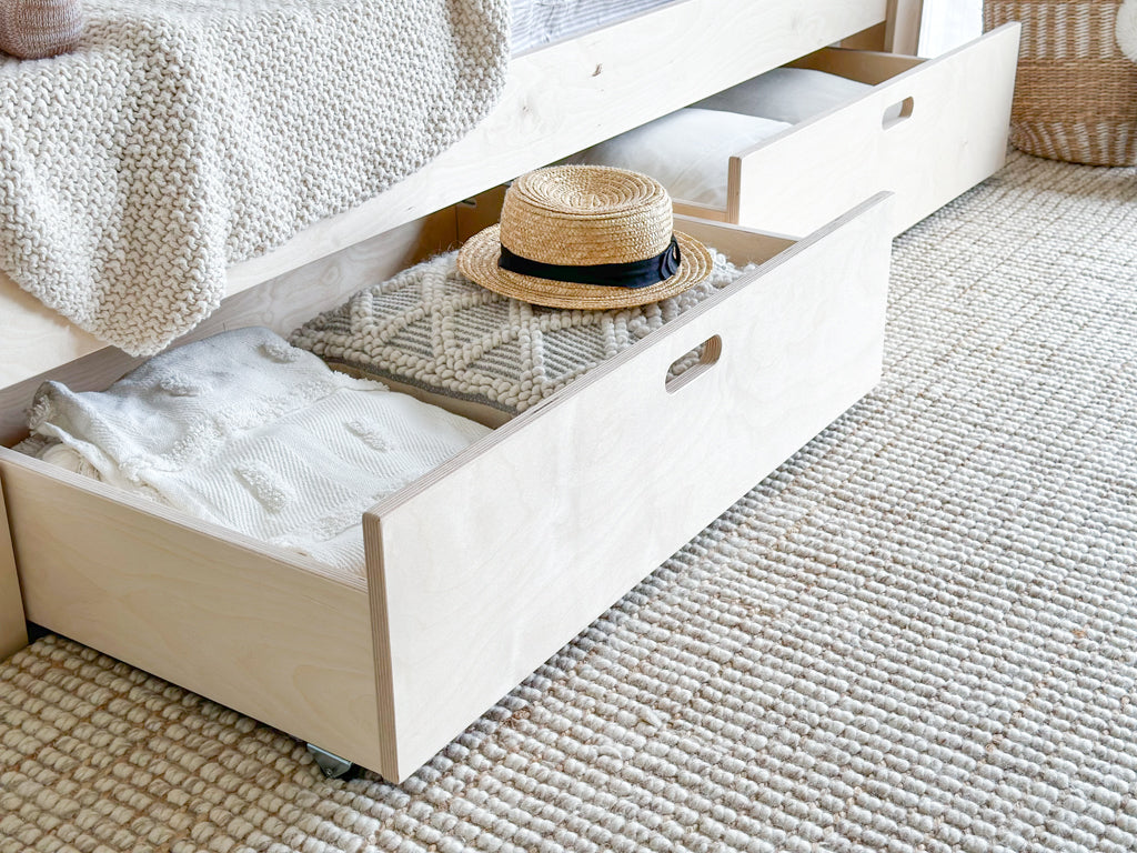 Canopy bed PLY – Magic of wood NZ