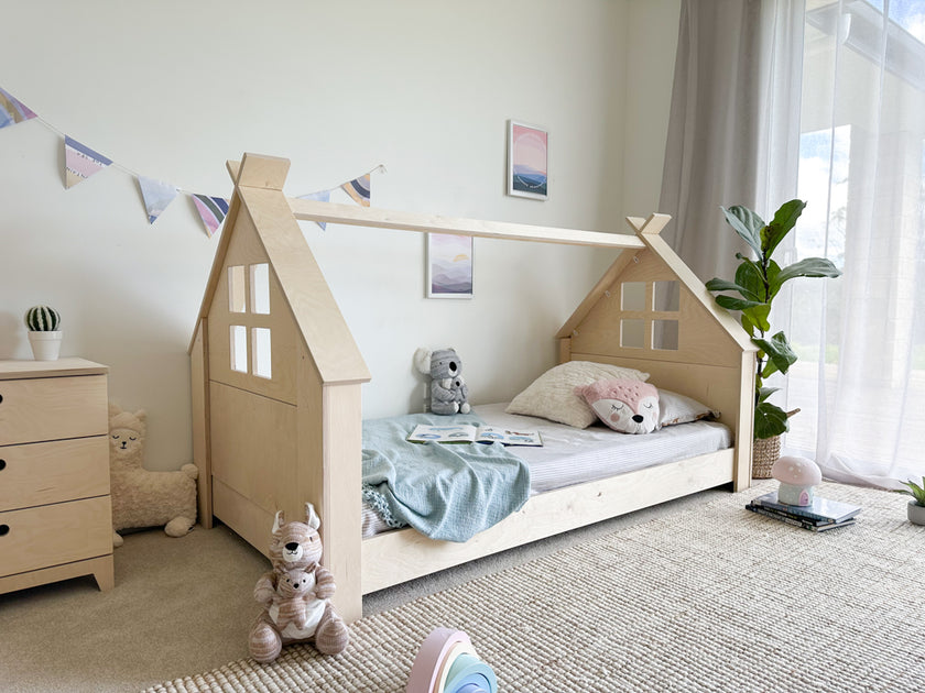 Fairytale Canopy floor bed – Magic of wood NZ