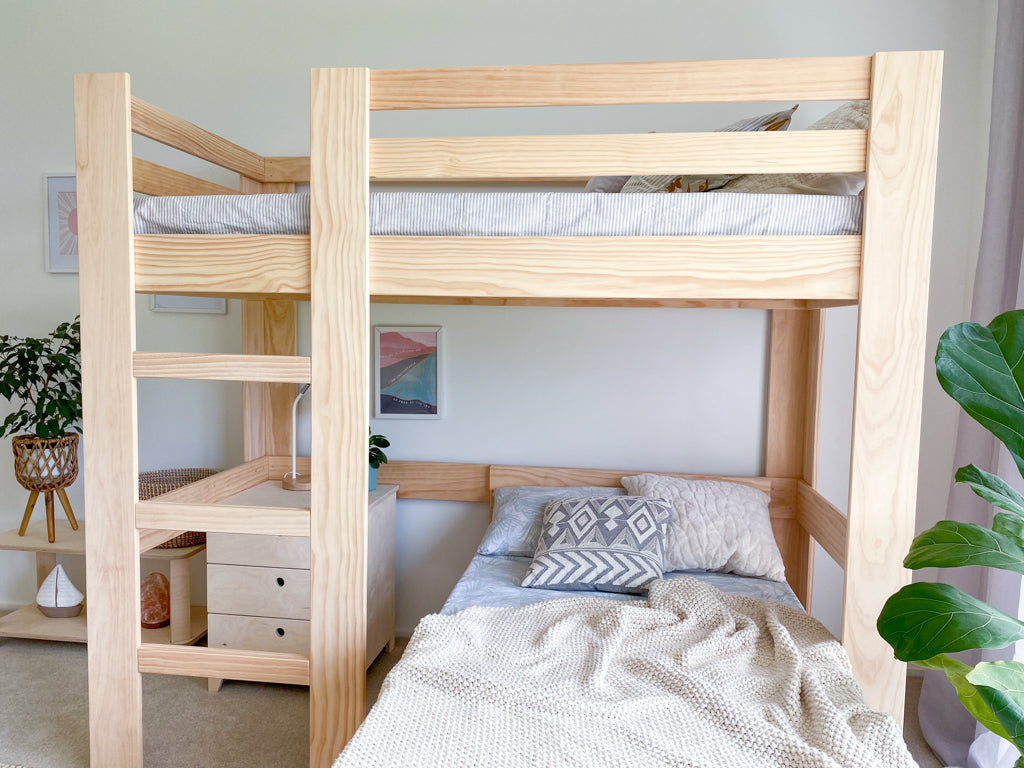 Classic L-shaped bunk bed PINE – Magic of wood NZ