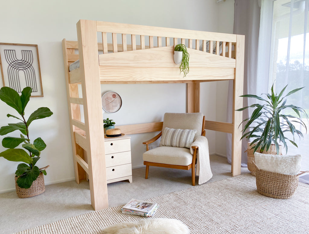 Cozy loft bed PINE – Magic of wood NZ