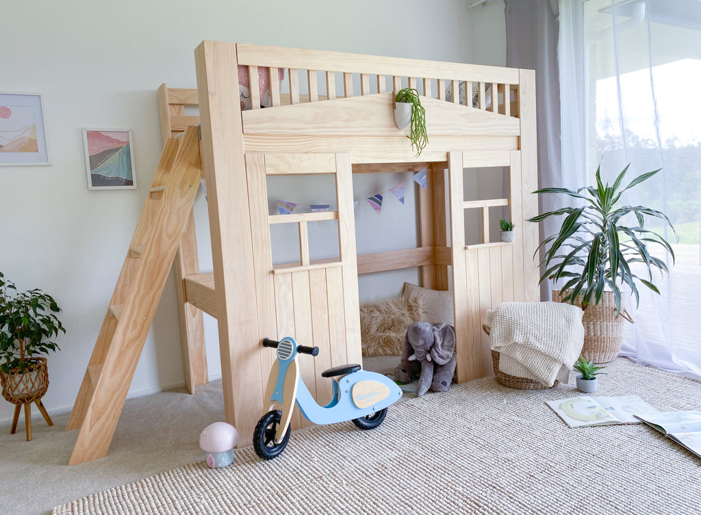 Cottage loft bed PINE – Magic of wood NZ